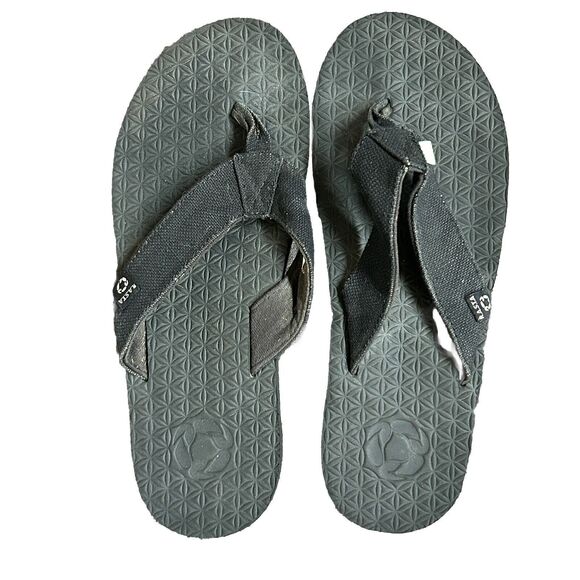 Sanuk | Shoes | Sanuk Mens Flipflops Size 3 Sandals Cozy Summer ...